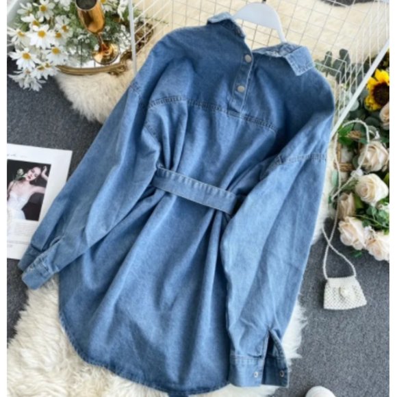 SMYTNN Boutique | Tops | Nwt Blue Medium Wash Denim Long Sleeves Belted ...